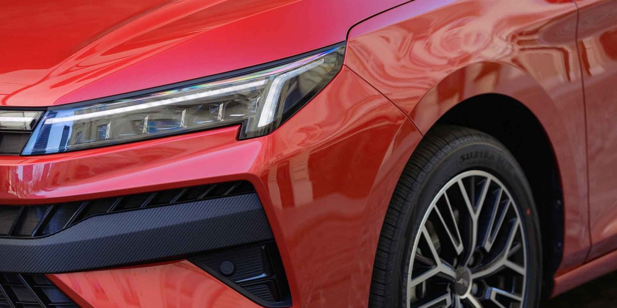 JAC J7 Plus. Wysyp premier przed targami w Poznaniu | Fleet.com.pl